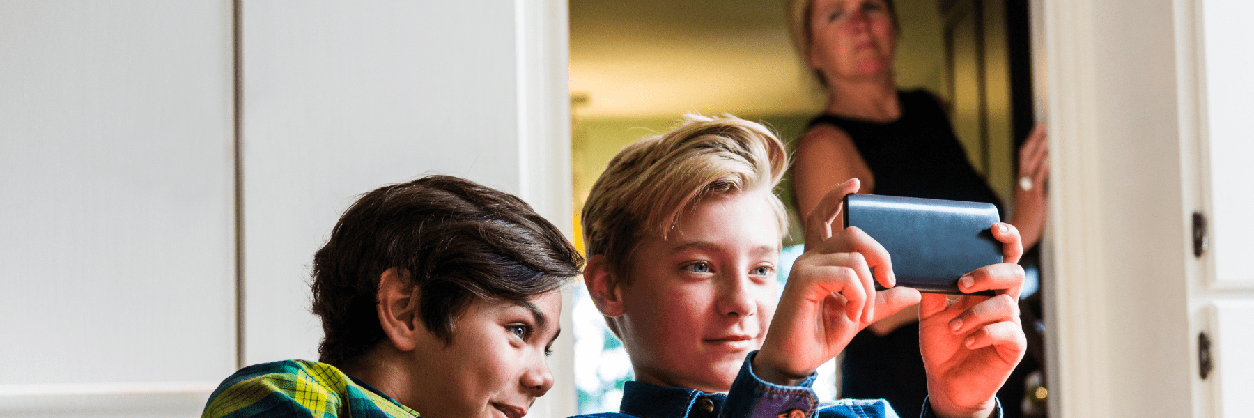 Smith Micro Survey Finds that Parents Rely on a Myriad of Technology to ...